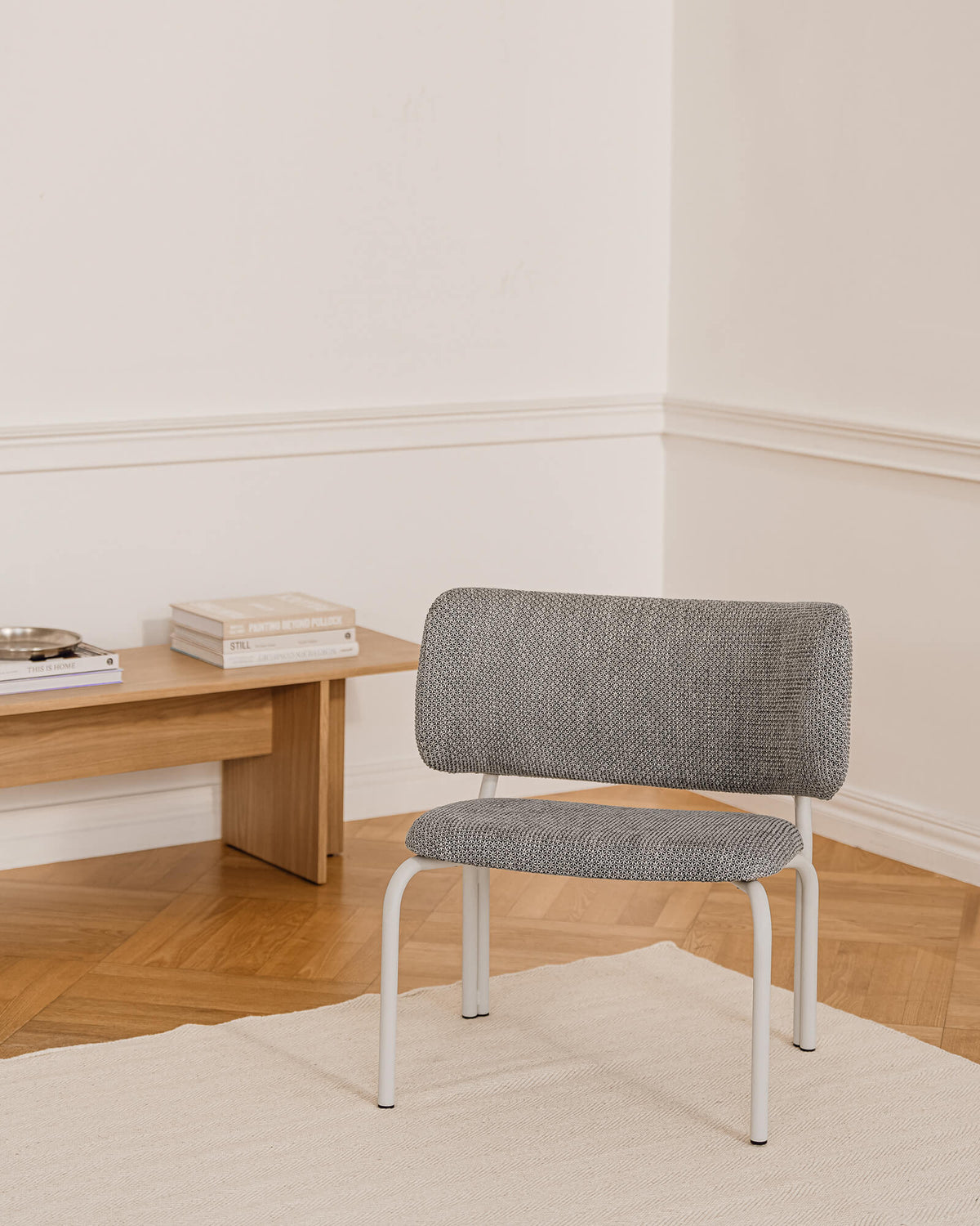 Kei Lounge Chair - black and grey - soft and comfy chair - noo.ma