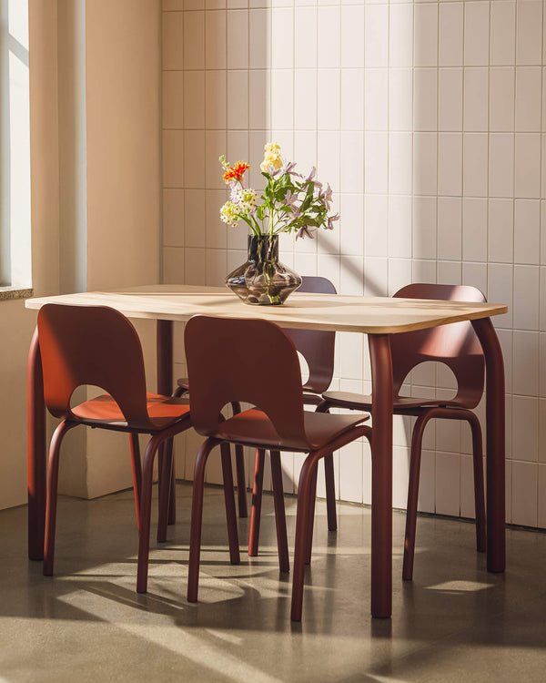 Meko Dining Table 140 x 80 cm - Oak / Red - noo.ma