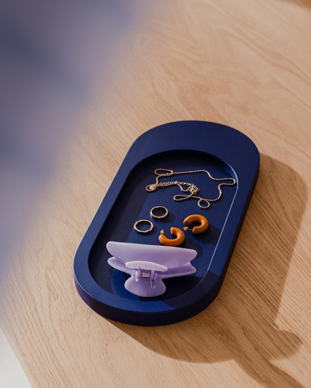 Tenu Tray - burgundy wooden dish for jewelry and trinkets - noo.ma