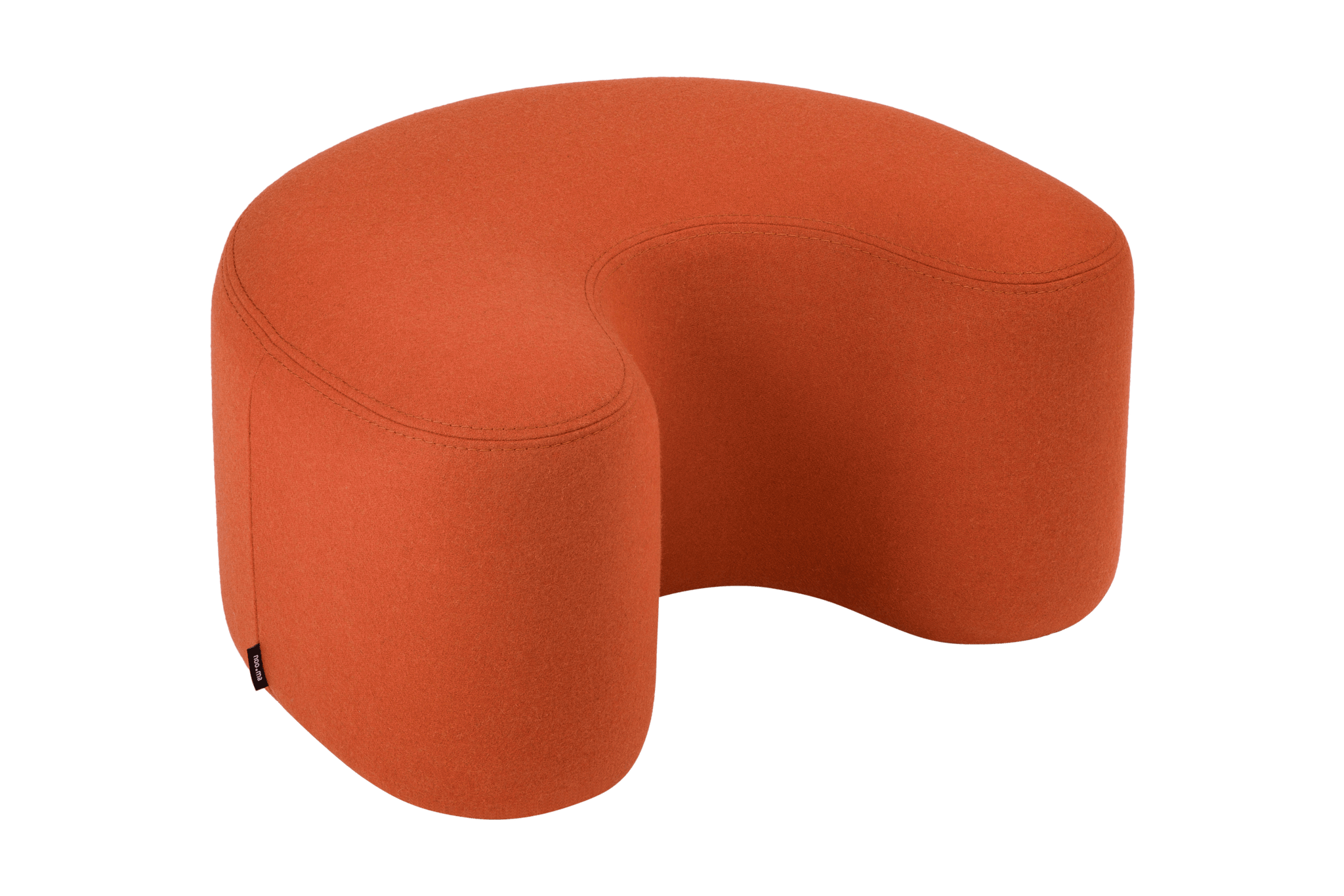 Puf Ü - pomarańczowy wygodny podnóżek do biurka - noo.ma